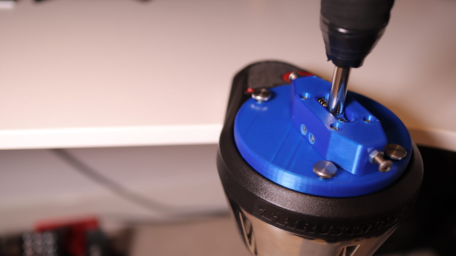 TH8A / TH8RS Sequential Shifter mod - Peter Makes Things